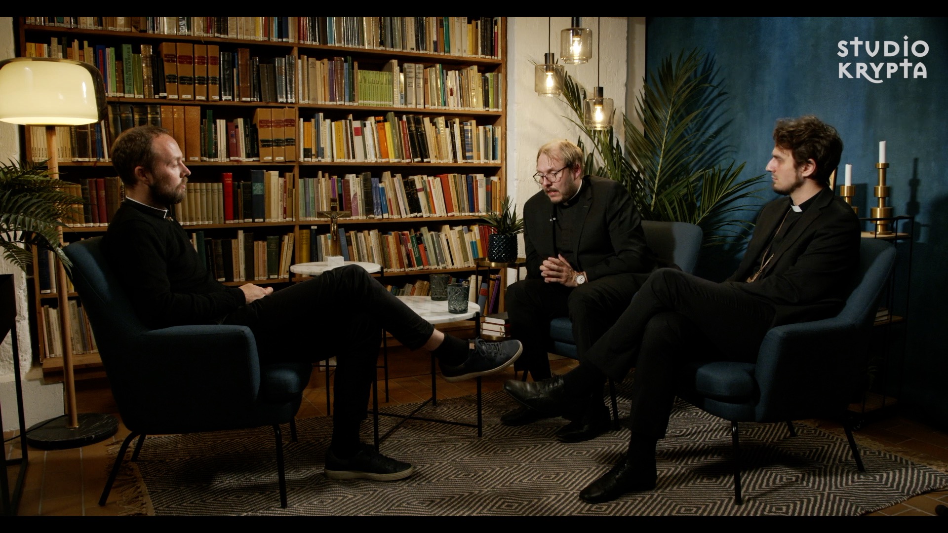 Sakastissa puhutaan OSA 4: Virka ja maallikot - Studio KryptaStudio Krypta